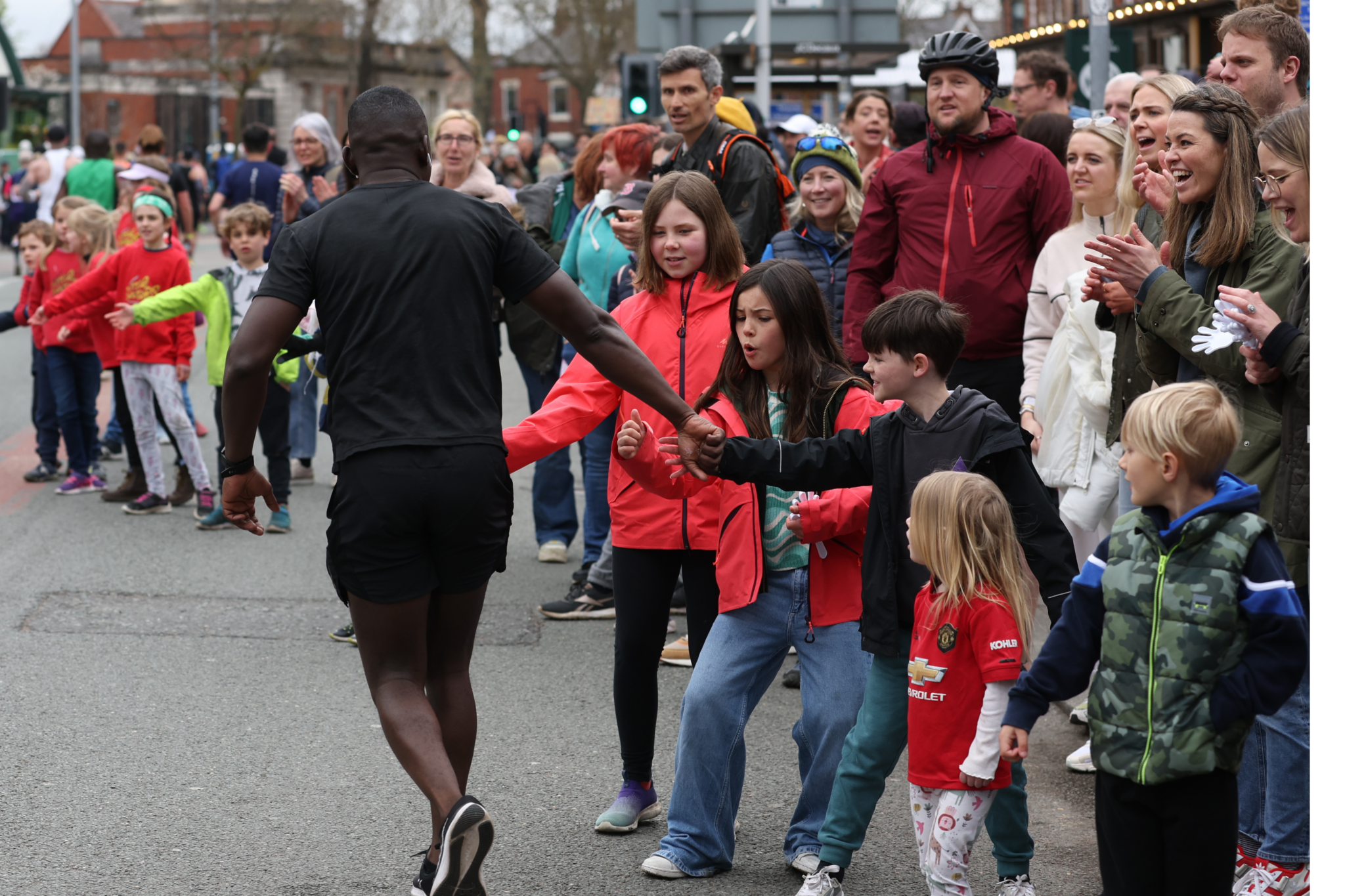 HOW TO TRACK SOMEONE RUNNING THE ADIDAS MANCHESTER MARATHON ...